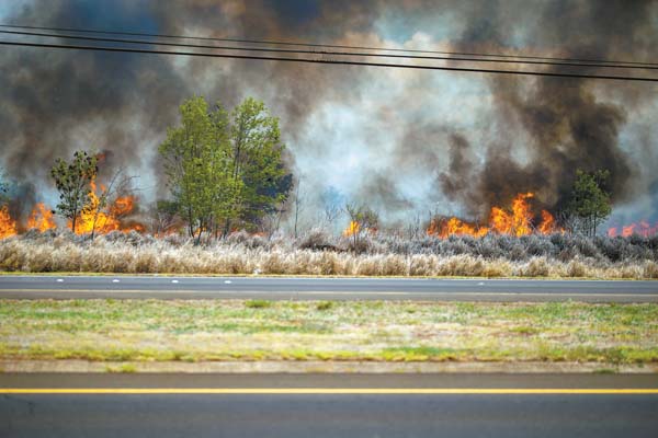 Crews battle new Pulehu fire | News, Sports, Jobs - Maui News